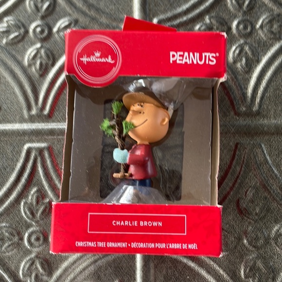 Hallmark | Holiday | Charlie Brown Ornament | Poshmark